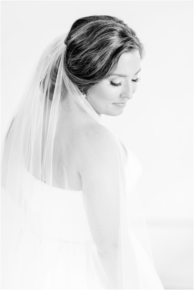 1800 Drayton Bridal Session | Alexis - jacquelineandlaura.com